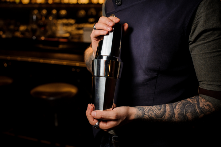 The Ultimate Guide to Cocktail Shakers: Exploring Materials, Colors, S ...